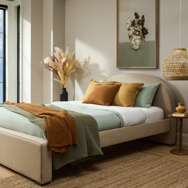 Queen Luna Arched Bed with Pull Out Trundle by Monte Design